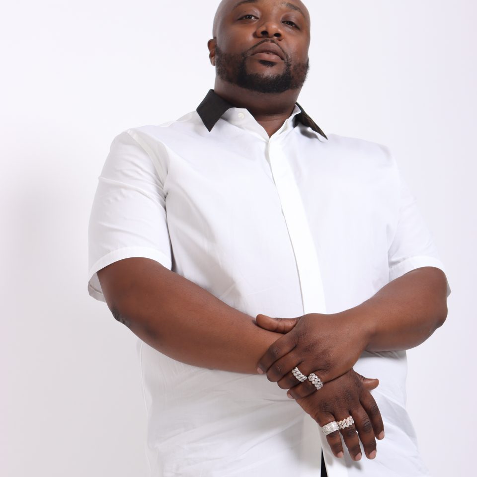 Interview With Multi-Talented Artist ROB BIGGAVELI – Maxed HipHop